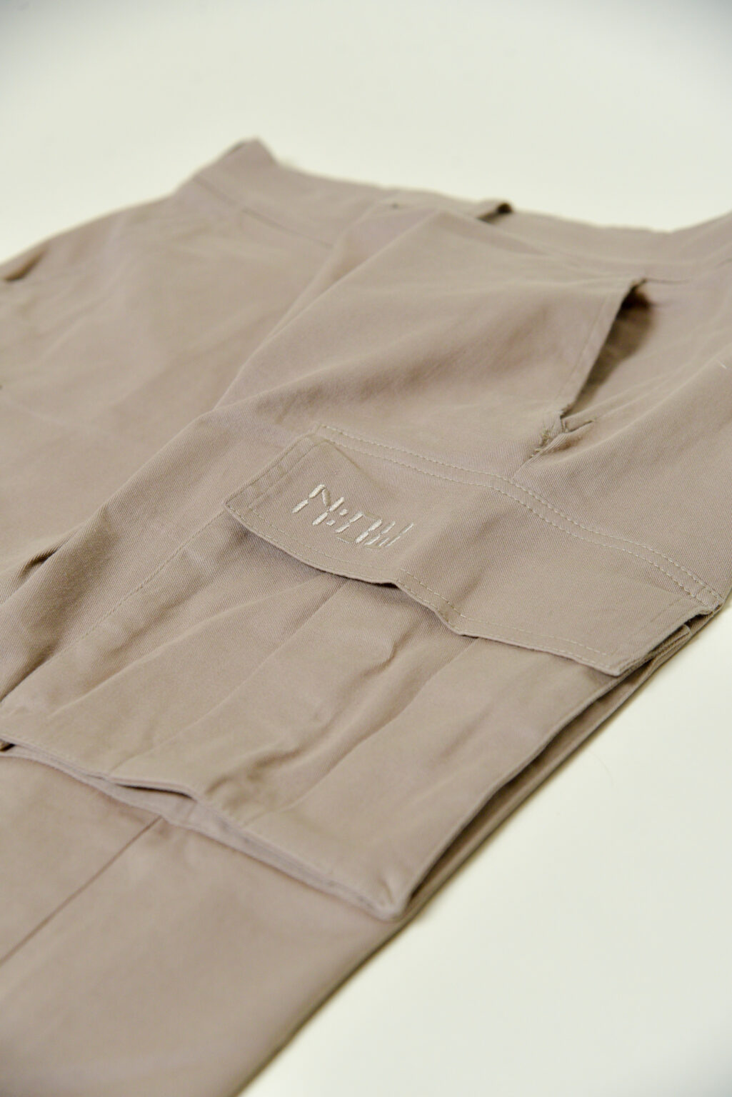 Men’s cream CARGO pants – NOW